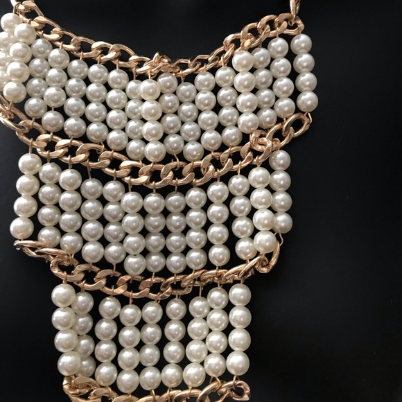 JK | Jewelry | New Gorgeous Triple Pearls N Gold Chain Necklace | Poshmark